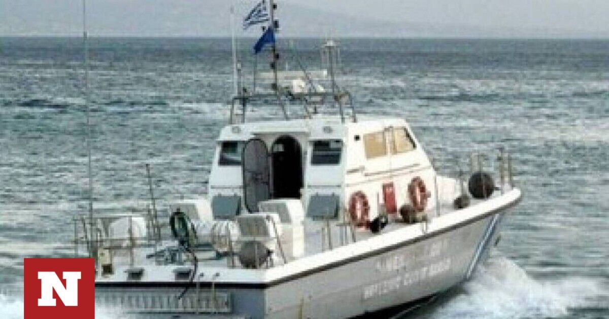 Χαλκιδική: Προσάραξε σκάφος στον όρμο Παναγιάς – Εγκλωβίστηκαν στα ...