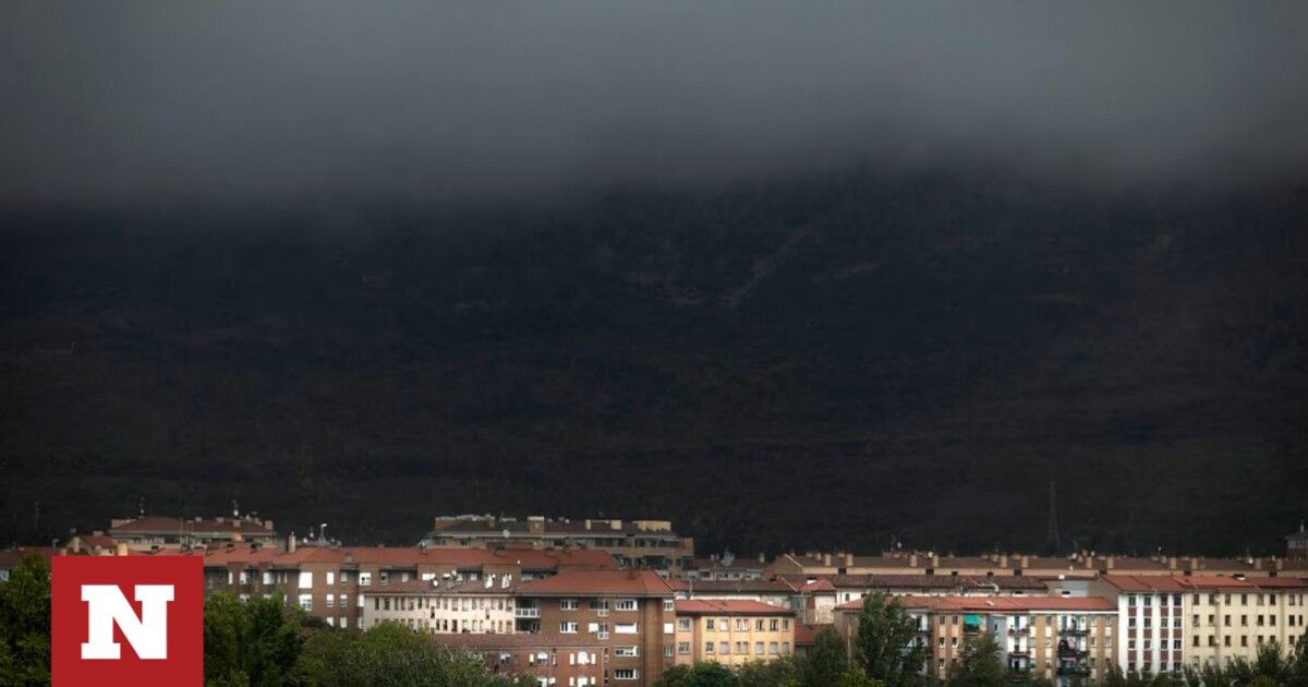 Σφοδρή κακοκαιρία πλήττει την Ισπανία - Οι κάτοικοι κλεινονται στα ...