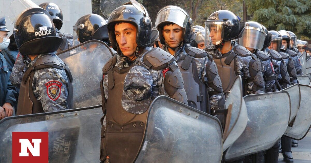 Ναγκόρνο Καραμπάχ: Βαθαίνει η πολιτική κρίση στην Αρμενία - Συλλήψεις ...