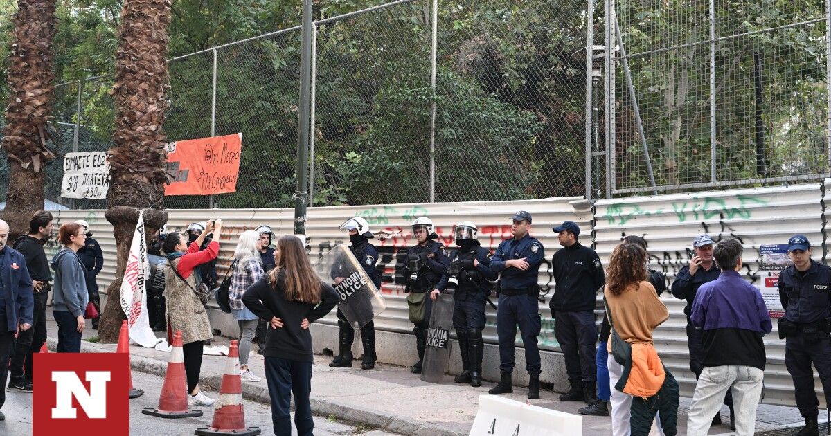 Ένταση στα Εξάρχεια: Αντιδράσεις για τα συνεργεία που επιχειροούν να ...