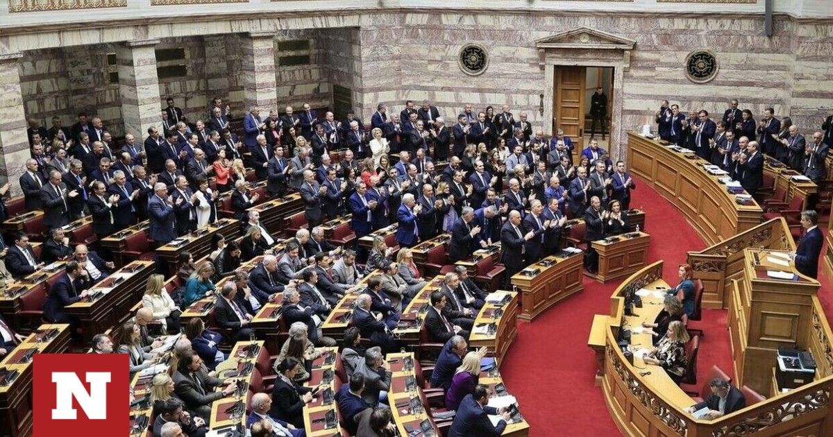 Πόσο αυξάνονται οι μισθοί εξωκοινοβουλευτικών υπουργών, υφυπουργών και ...