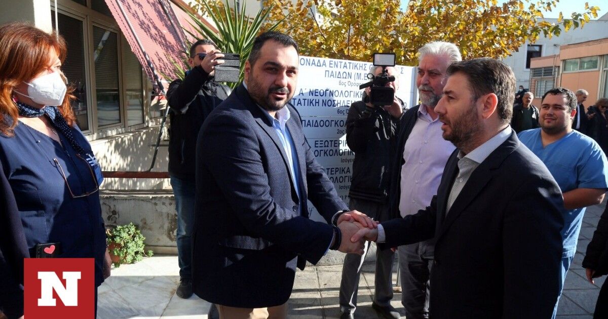 Στο «Ιπποκράτειο» Θεσσαλονίκης ο Νίκος Ανδρουλάκης - Μοίρασε δώρα σε ...