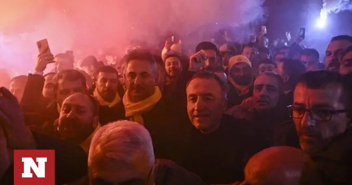 Τουρκία: Υποδοχή ήρωα στον πρόεδρο που έστειλε στο νοσοκομείο διαιτητή ...
