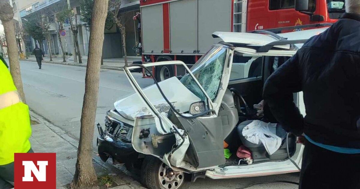 Κοζάνη: ΙΧ συγκρούστηκε με λεωφορείο των ΚΤΕΛ - Στο νοσοκομείο ένας ...
