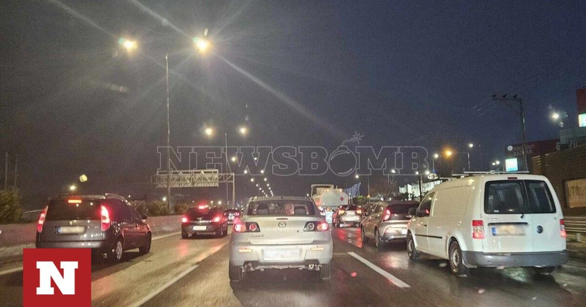Κίνηση τώρα: Ακινητοποιημένα τα οχήματα στην Εθνική Οδό - Έλεγχοι της Τροχαίας για αλυσίδες ...