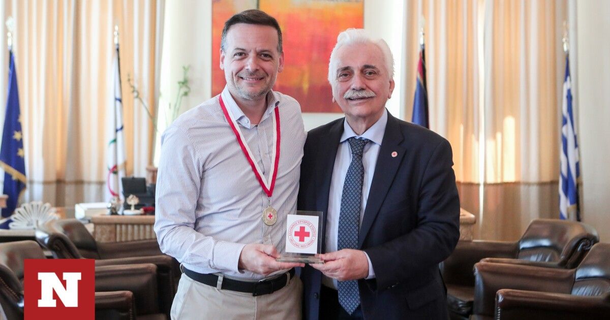 Ο Πρόεδρος του Ελληνικού Ερυθρού Σταυρού συναντήθηκε με τον Χάρη Δούκα ...