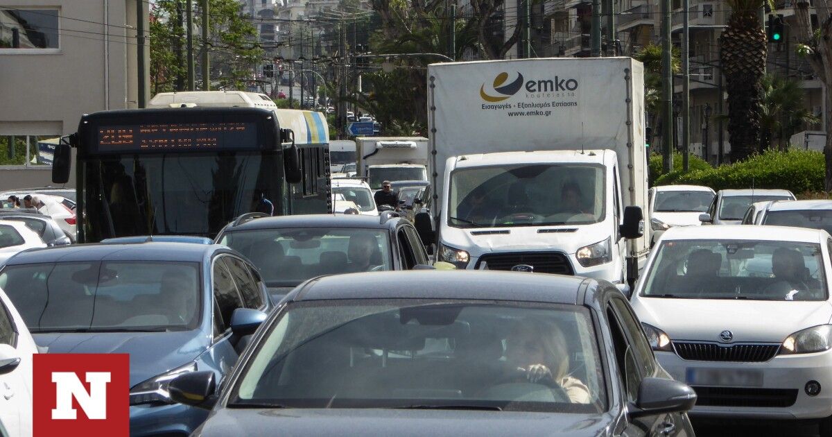 Κίνηση στους δρόμους: Κομφούζιο στις εξόδους, όπου φύγει φύγει οι ...