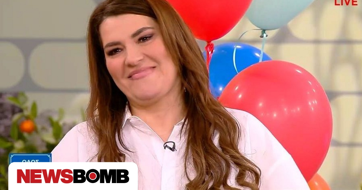 Κατερίνα Ζαρίφη: «Λύγισε» στο φινάλε της εκπομπής της στο OPEN - «Είστε η νέα μου οικογένεια ...