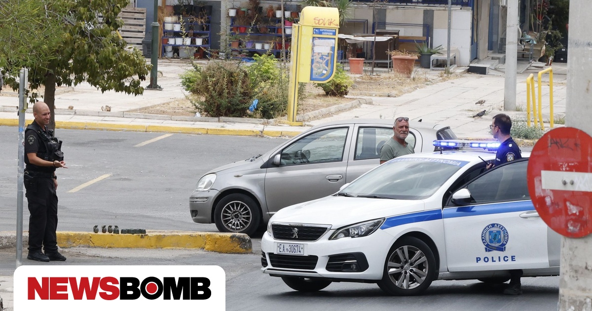 Κερατσίνι: Ταυτοποιήθηκε ο άνδρας που πέταξε τσαντάκι με χειροβομβίδες ...