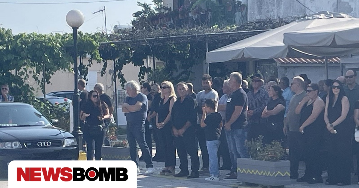 Άρτα: Σπαραγμός στην κηδεία του 14χρονου Σπύρου που πνίγηκε στον Άραχθο ...