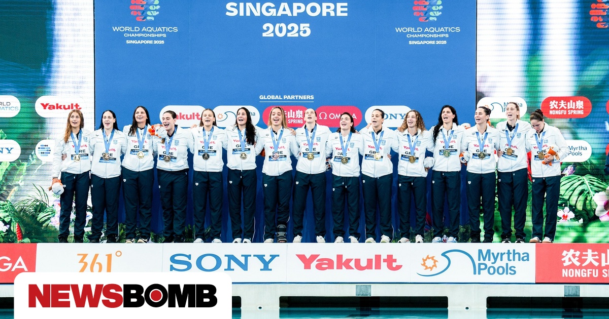 Η ανατριχιαστική στιγμή με τα «χρυσά» κορίτσια του πόλο να ψέλνουν με μια φωνή τον εθνικό ύμνο ...