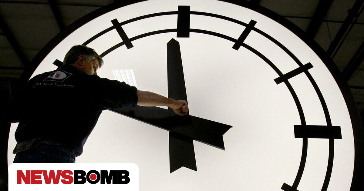 Αλλαγή ώρας 2025: Πότε θα πάμε τα ρολόγια μια ώρα πίσω – H ανακοίνωση του υπουργείου Μεταφορών ...