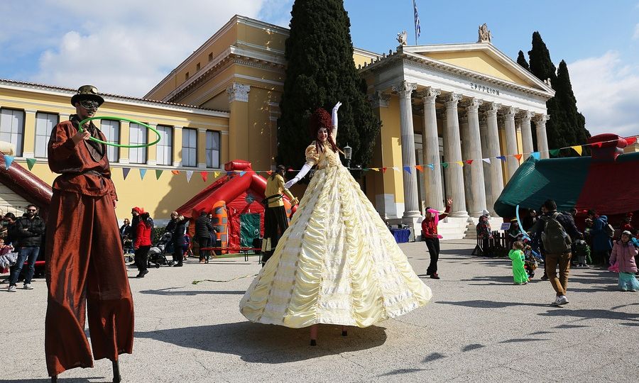 Απόκριες στην Αθήνα: Κέφι και χορός στο Ζάππειο - Φωτογραφίες από την ...