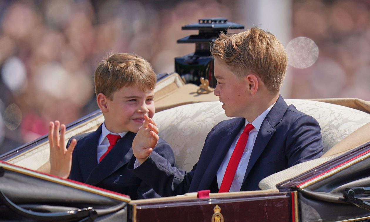Prince Louis mocked his brother, went viral again | News Minimalist