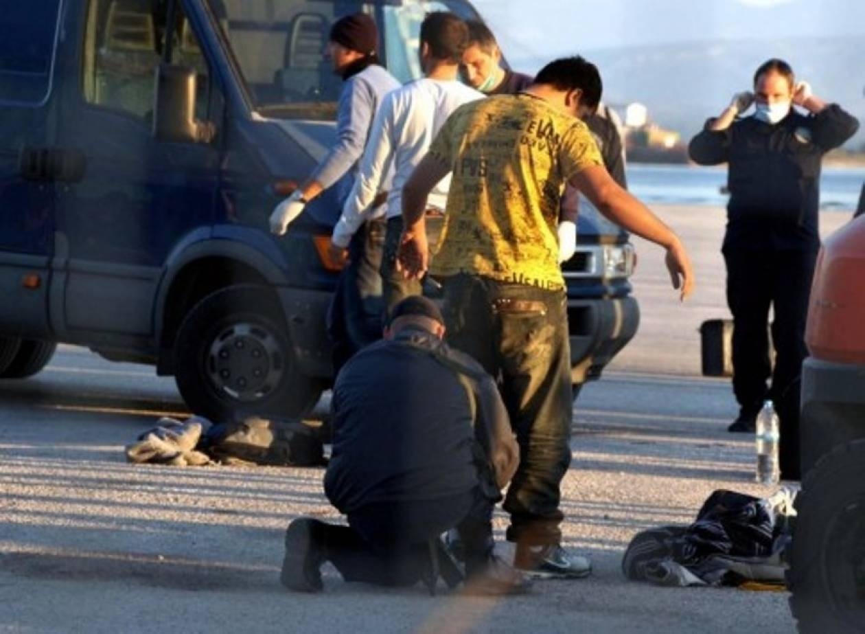 Τρεις Πακιστανοί πίσω από τη μεταφορά παράνομων μεταναστών - Newsbomb