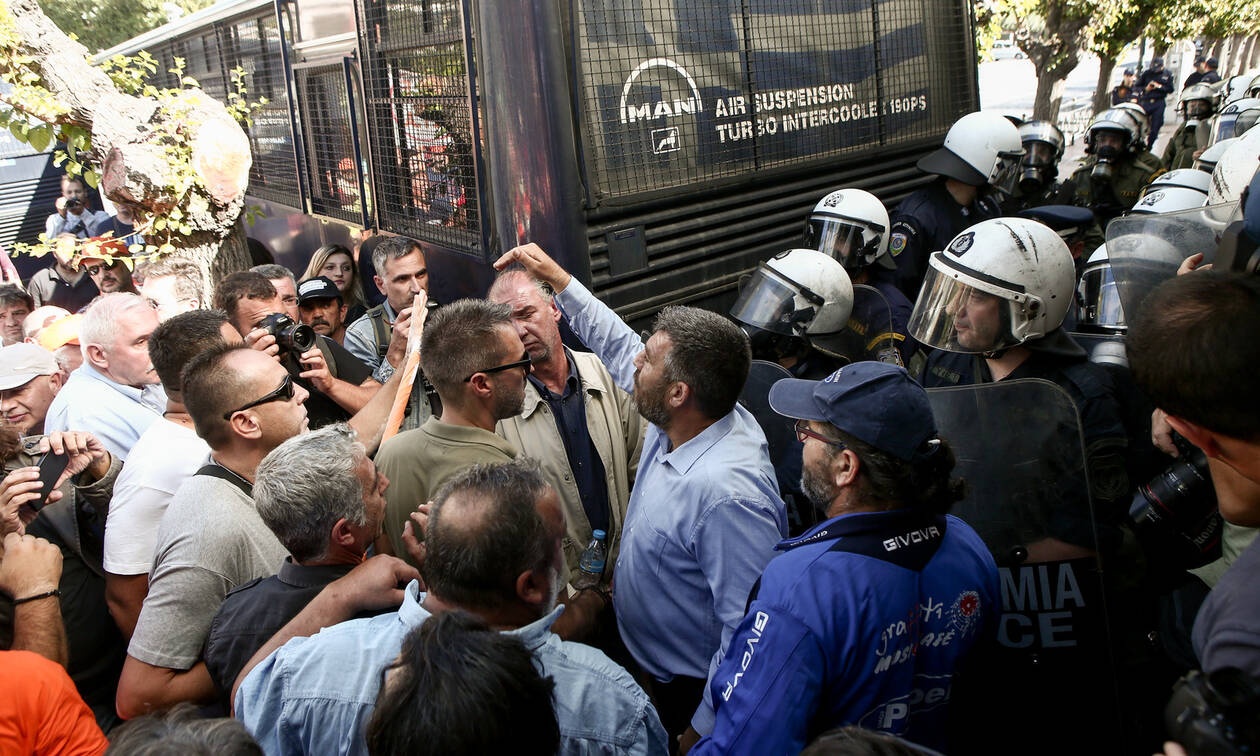 Χάος στην Αθήνα: Συγκέντρωση και κλειστοί δρόμοι αυτή την ώρα στο ...
