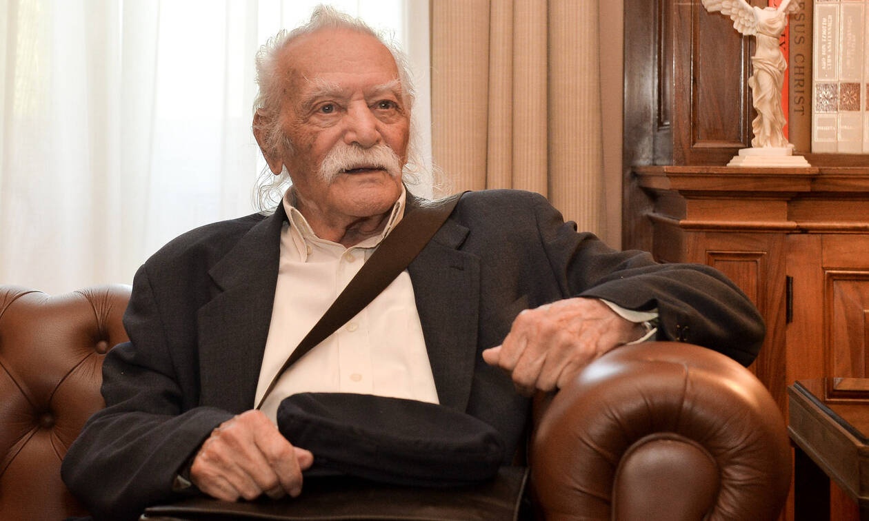 Μανώλης Γλέζος: Τι αναφέρει το ιατρικό ανακοινωθέν για την κατάσταση ...