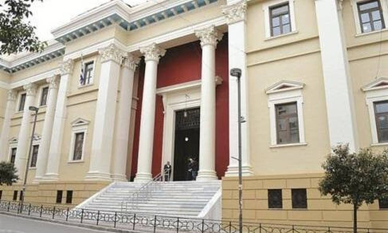 Πάτρα: Τηλεφώνημα - φάρσα για βόμβα στα δικαστήρια - Newsbomb