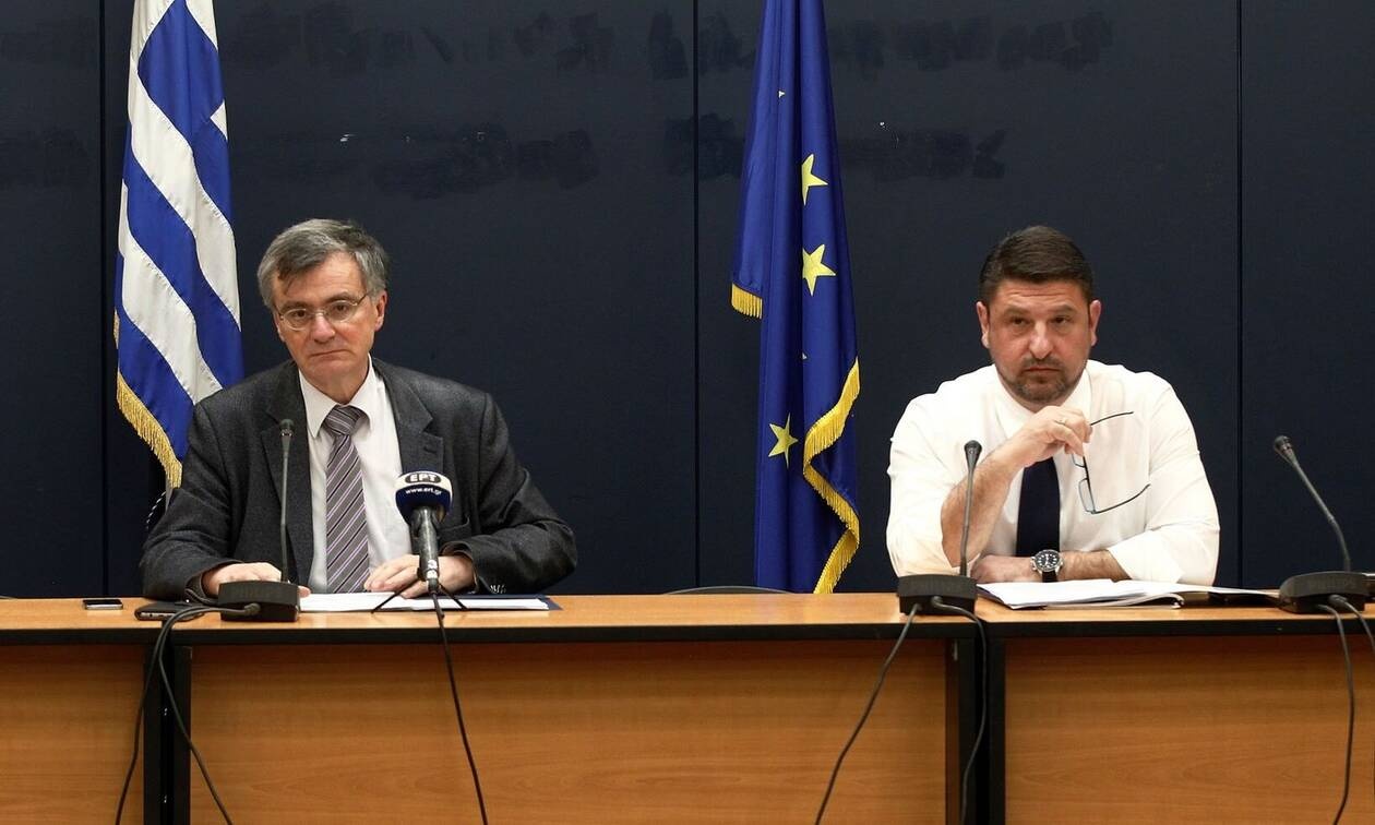 Κορονοϊός: Δείτε LIVE την ενημέρωση του υπουργείου Υγείας από τον Σ ...