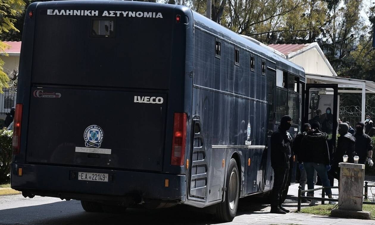 Ποινική δίωξη για τρομοκρατική οργάνωση σε βάρος των συλληφθέντων ...