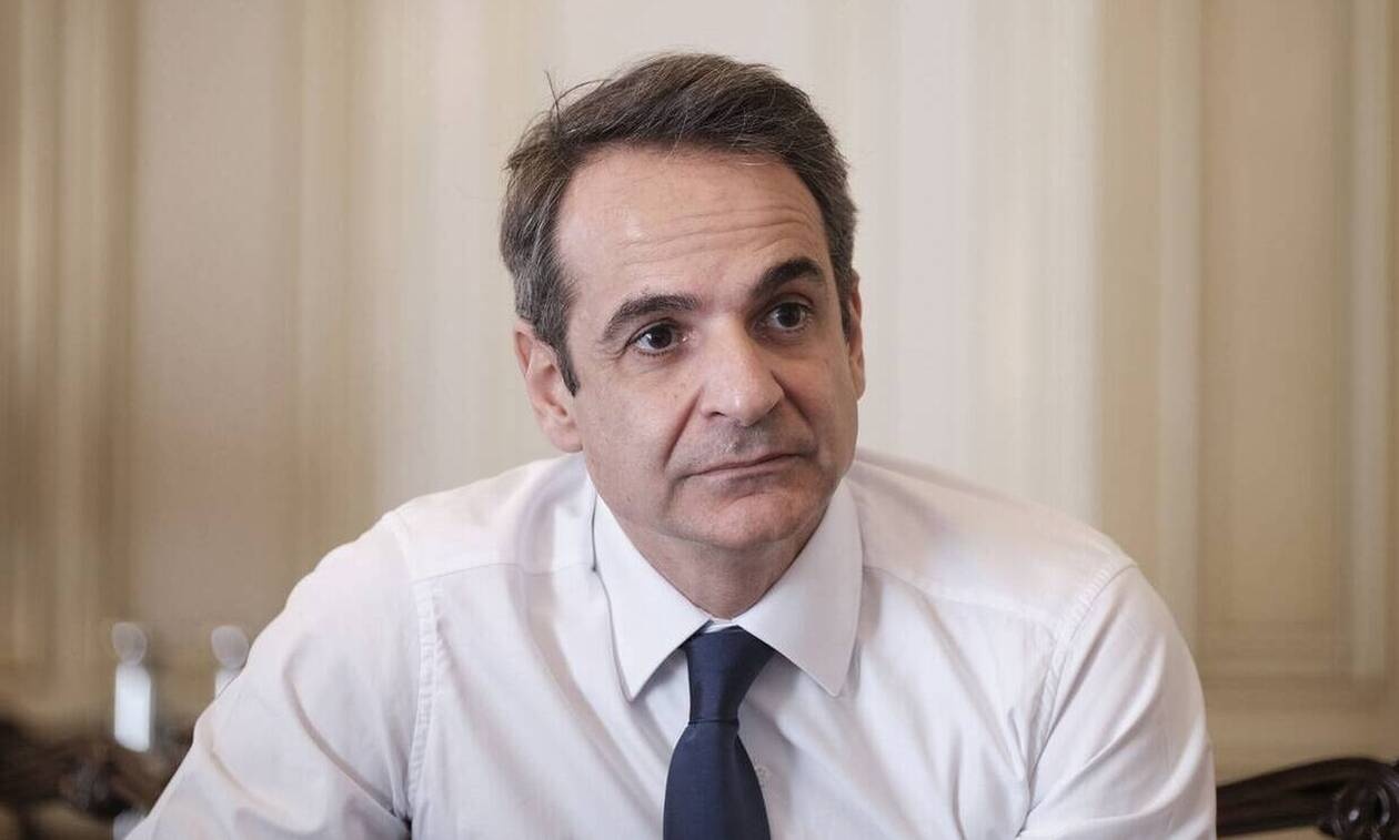 Κορονοϊός: Ο Κυριάκος Μητσοτάκης... μάς δείχνει πώς να φοράμε σωστά τη ...