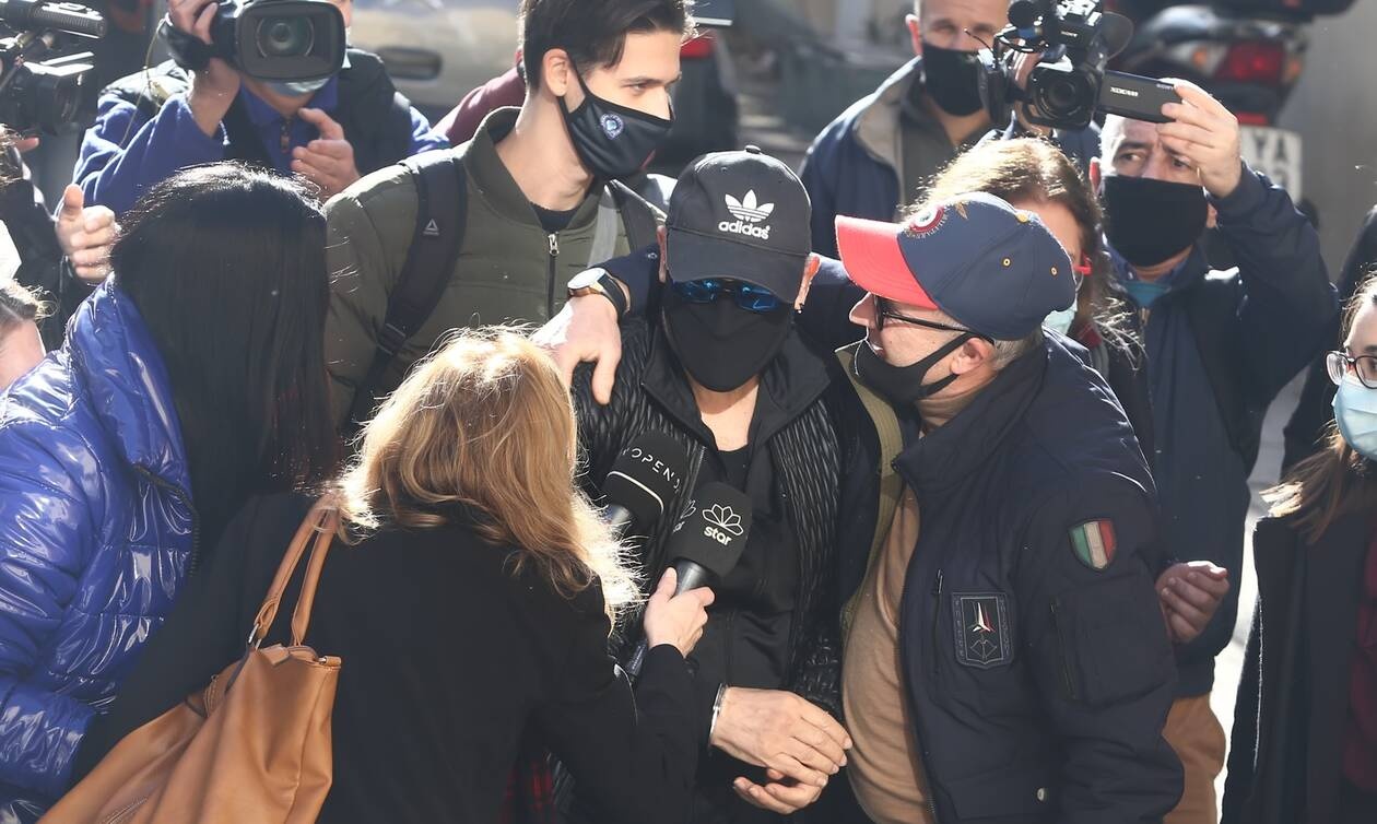 Σφακιανάκης: Άγνοια για την κοκαΐνη δηλώνει ο τραγουδιστής - Τι ...