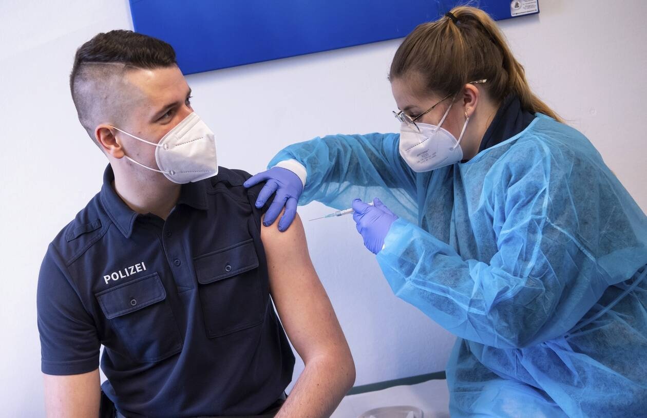 Κομισιόν για μεμονωμένες συμφωνίες χωρών-μελών για εμβόλια : Δική τους ...