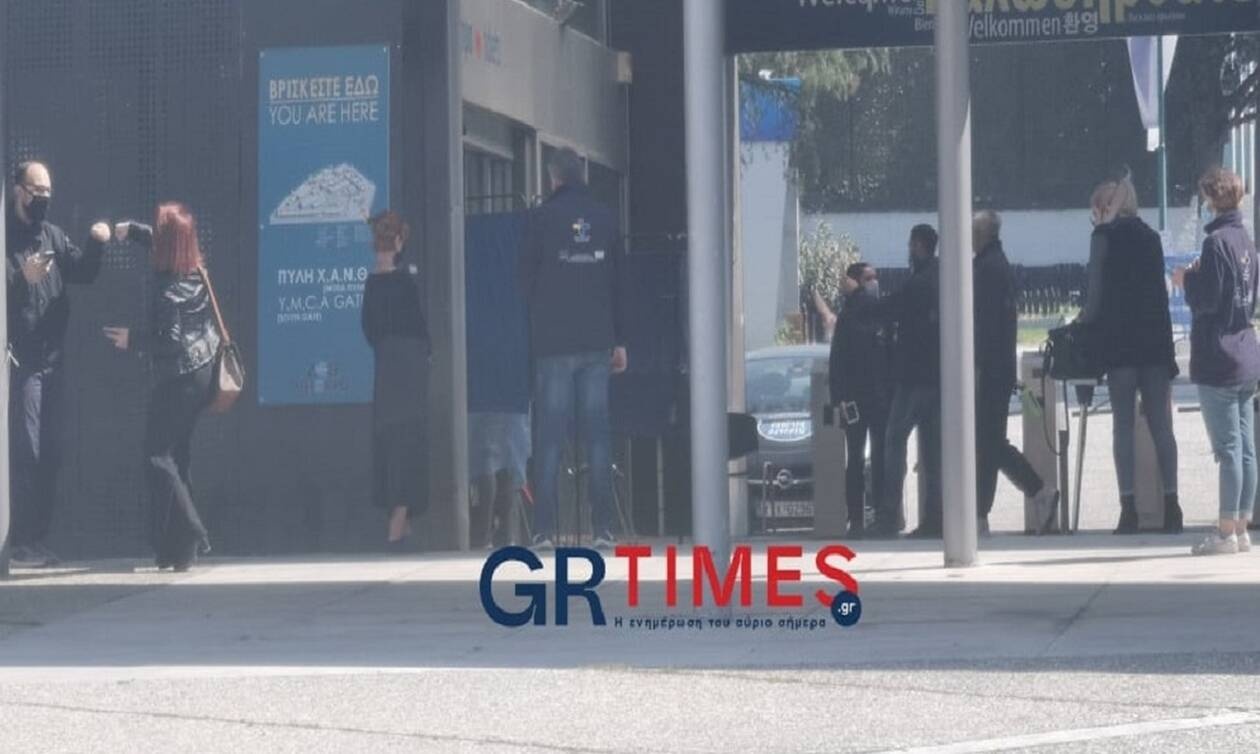 Θεσσαλονίκη: Μεγάλη ανταπόκριση για rapid test – Ουρά στη ΔΕΘ (pics ...
