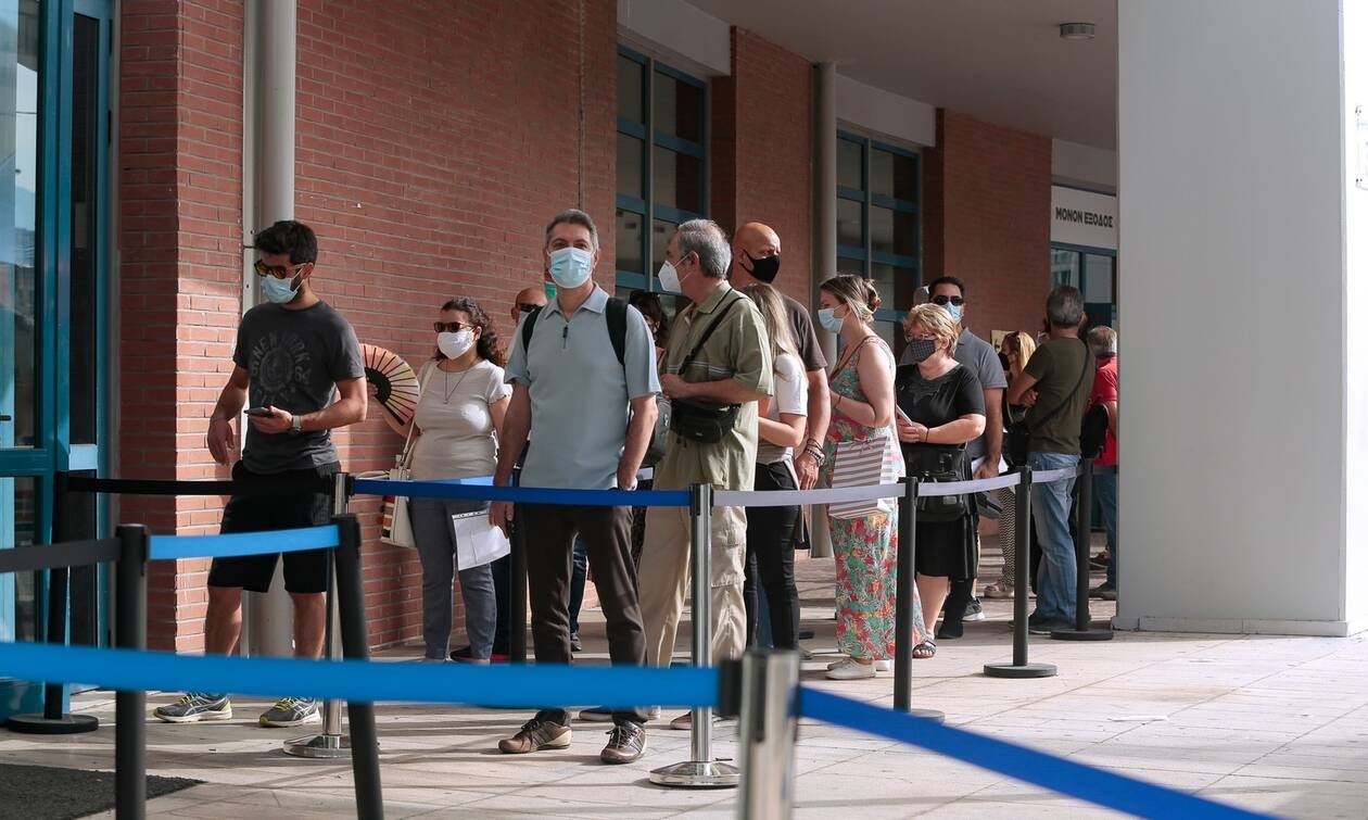 Το μοντέλο άρσης των περιορισμών για τους εμβολιασμένους - Πώς θα ...