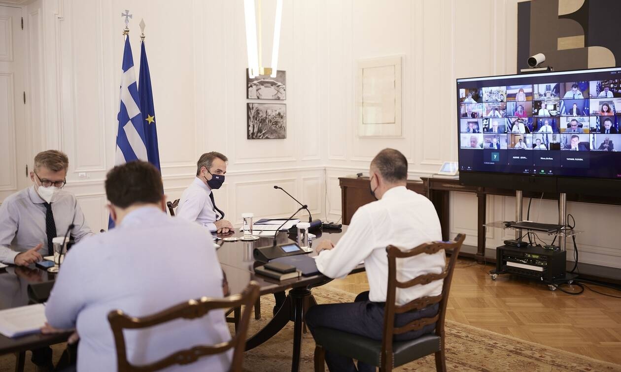 Κορονοϊός: Σύσκεψη στο Μαξίμου για τις «τοπικές» εξάρσεις - Ποια μέτρα ...