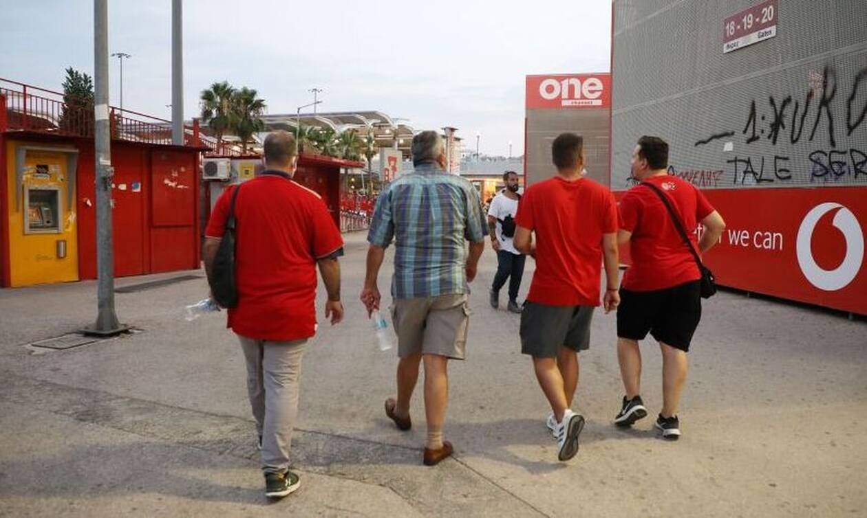 Ολυμπιακός – Νέφτσι Μπακού: Η επιστροφή των εμβολιασμένων φιλάθλων στα ...
