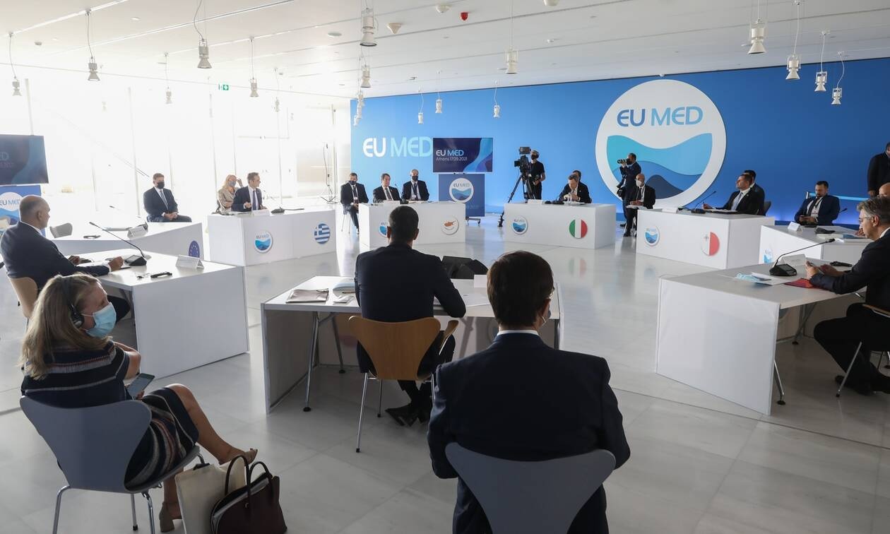 EUMED 9: Υποδέχτηκε τους ηγέτες στο «Στάυρος Νιάρχος» ο Κυριάκος Μητσοτάκης - Ξεκίνησε η Σύνοδος ...