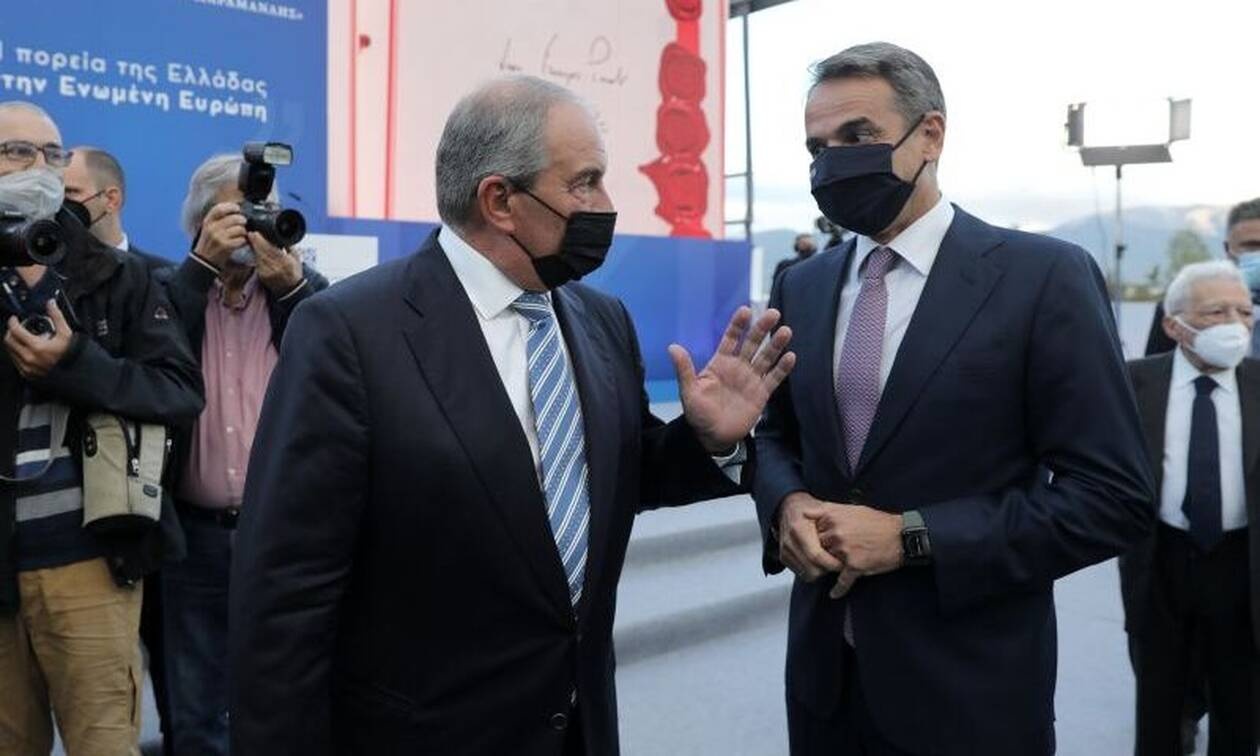 Τα τετ-α-τετ Μητσοτάκη με Σαμαρά και Καραμανλή και τα «περαστικά» του ...
