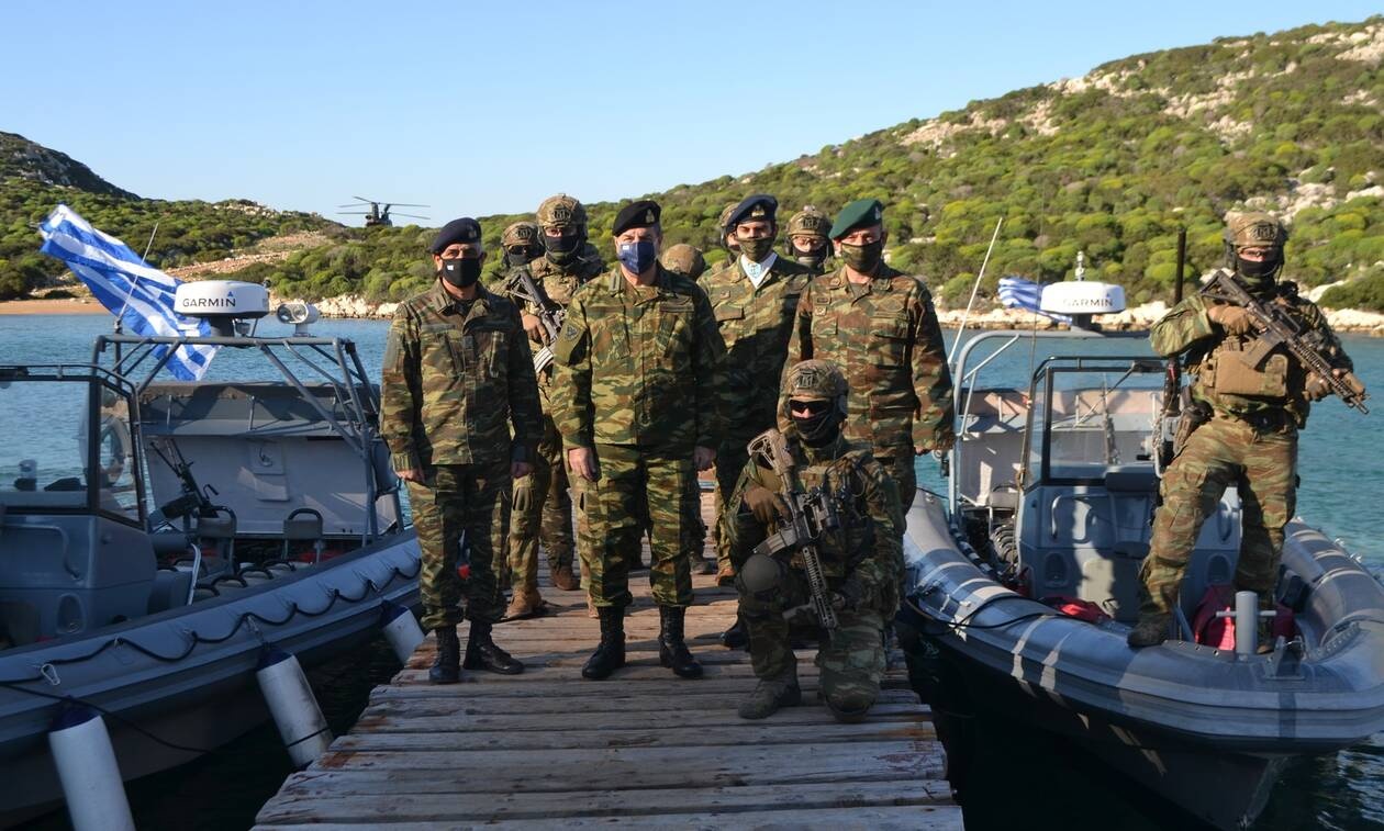 Στρατός Ξηράς: Επίσκεψη Αρχηγού ΓΕΣ, Χαράλαμπου Λαλούση σε Ρόδο ...