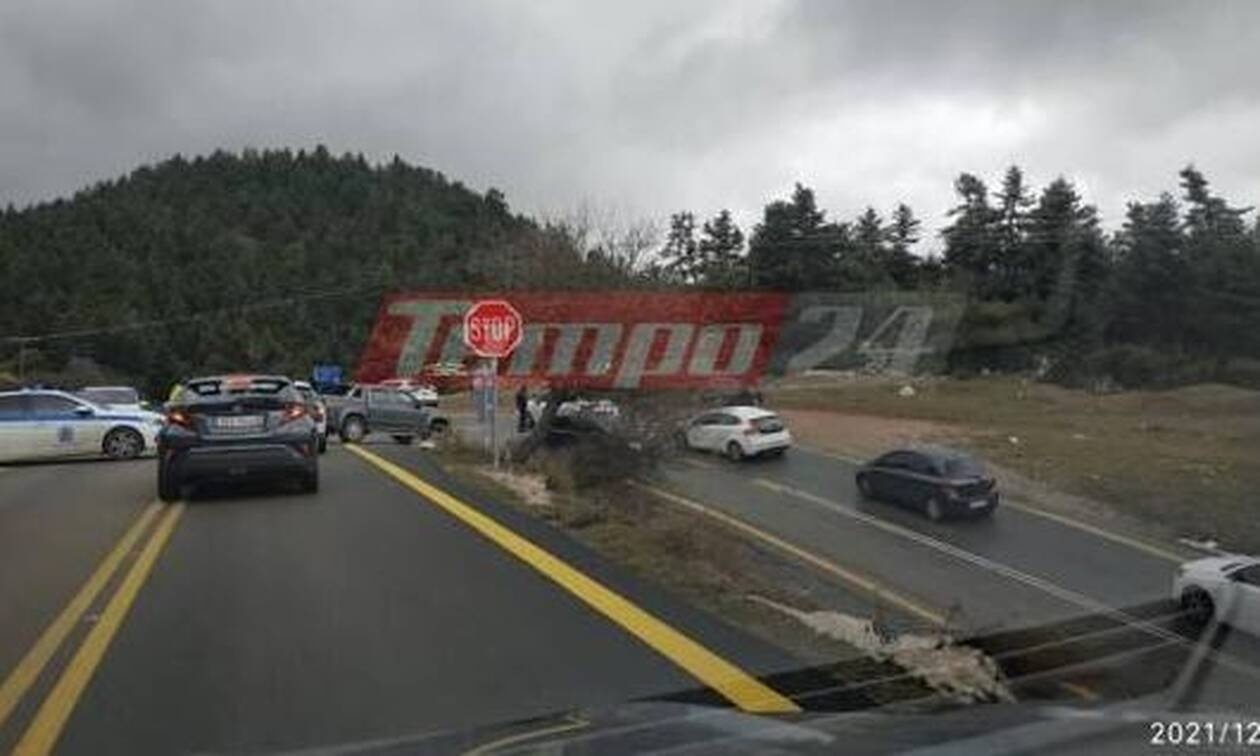 Καλάβρυτα: Ουρές χιλιομέτρων για το χιονοδρομικό - «Βούλιαξε» η περιοχή ...