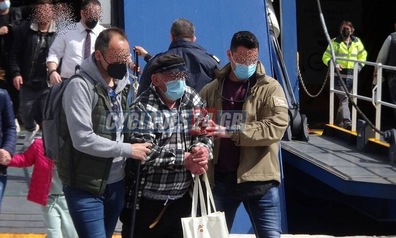 Δολοφονία στην Τήνο: Έφτασε στη Σύρο και αποδοκιμάστηκε έντονα ο ...