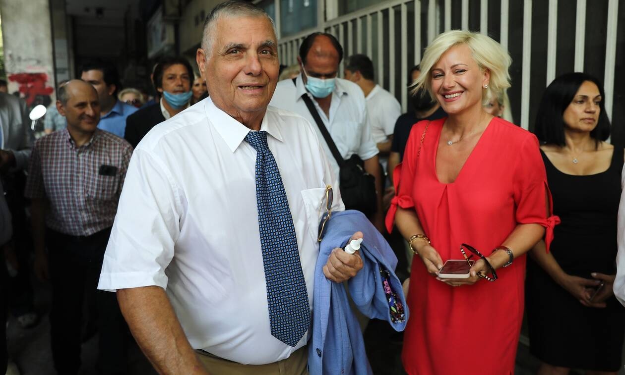 Γιώργος Τράγκας: Νέος δικηγόρος για τη σύζυγό του Μαρία Καρρά - Newsbomb