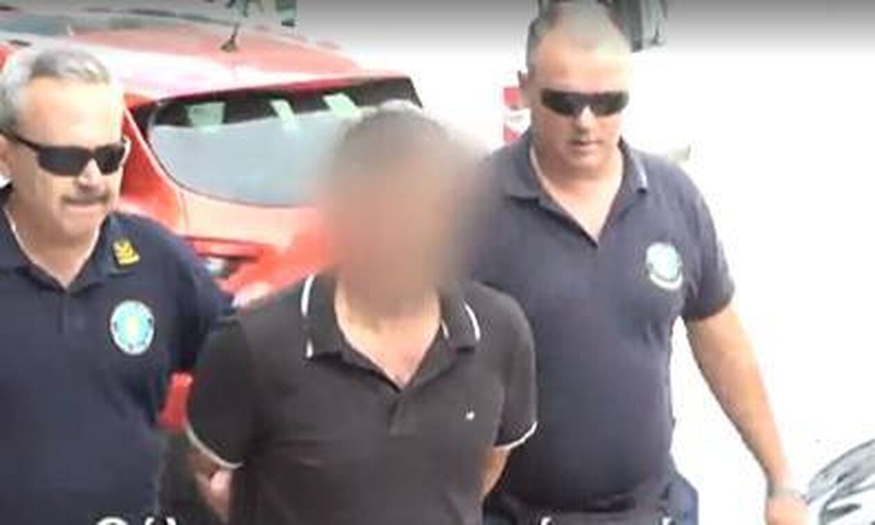 Κόρινθος: Ερωτηματικά από την απολογία του πατέρα - Το σωσίβιο, το ...
