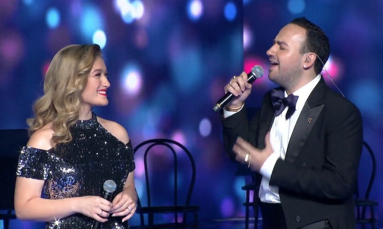 J2US: Πήρε «φωτιά» το Twitter με τα αόρατα βιολιά του Μαυρίκιου και της Ιλάειρας - Newsbomb