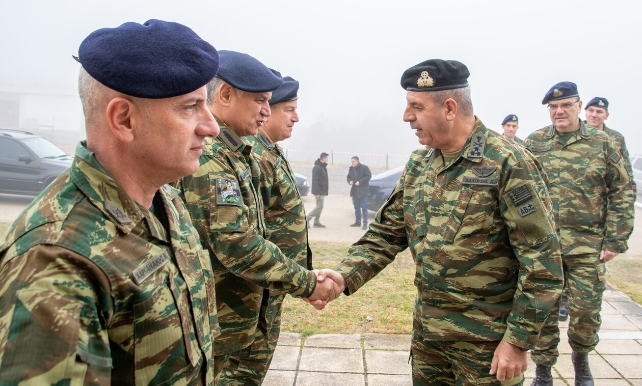 Στρατός Ξηράς: Στην Περιοχή Ευθύνης της 1ης Στρατιάς ο Αρχηγός ΓΕΣ ...