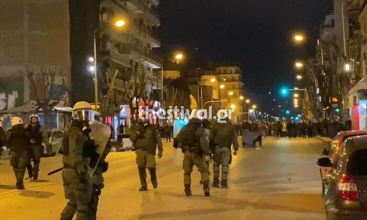 Θεσσαλονίκη: Επεισόδια στην πορεία για το σιδηροδρομικό δυστύχημα στα ...