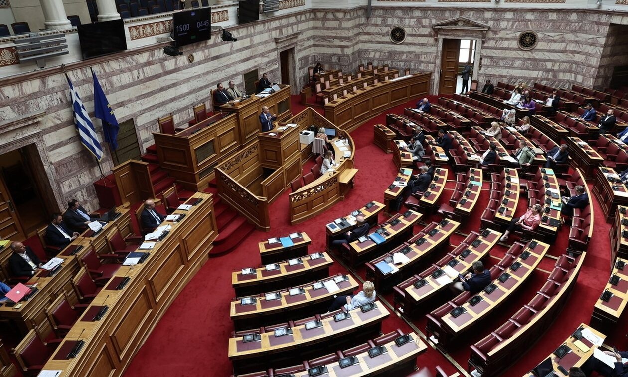 Βουλή: Ψηφίστηκε το νομοσχέδιο για τα μέτρα ενίσχυσης του εισοδήματος ...