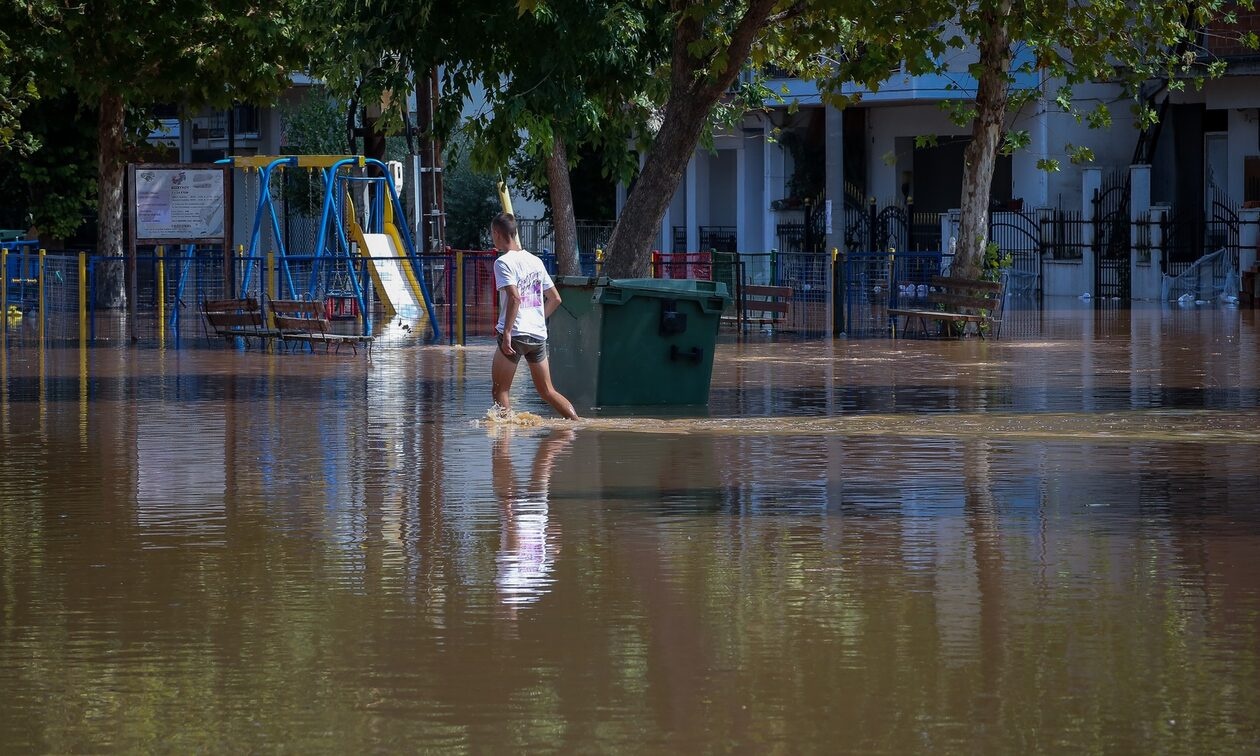 Κακοκαιρία Daniel: Έπεσε στα 8 μέτρα η στάθμη του Πηνειού, χωρίς νερό ...