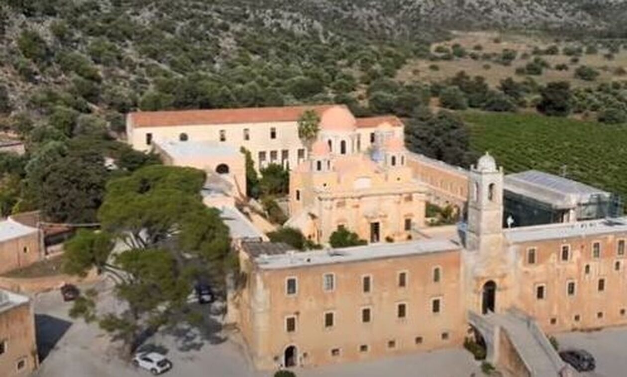 Κρήτη: Η ιστορική Μονή της Αγίας Τριάδας των Τζαγκαρόλων - Newsbomb