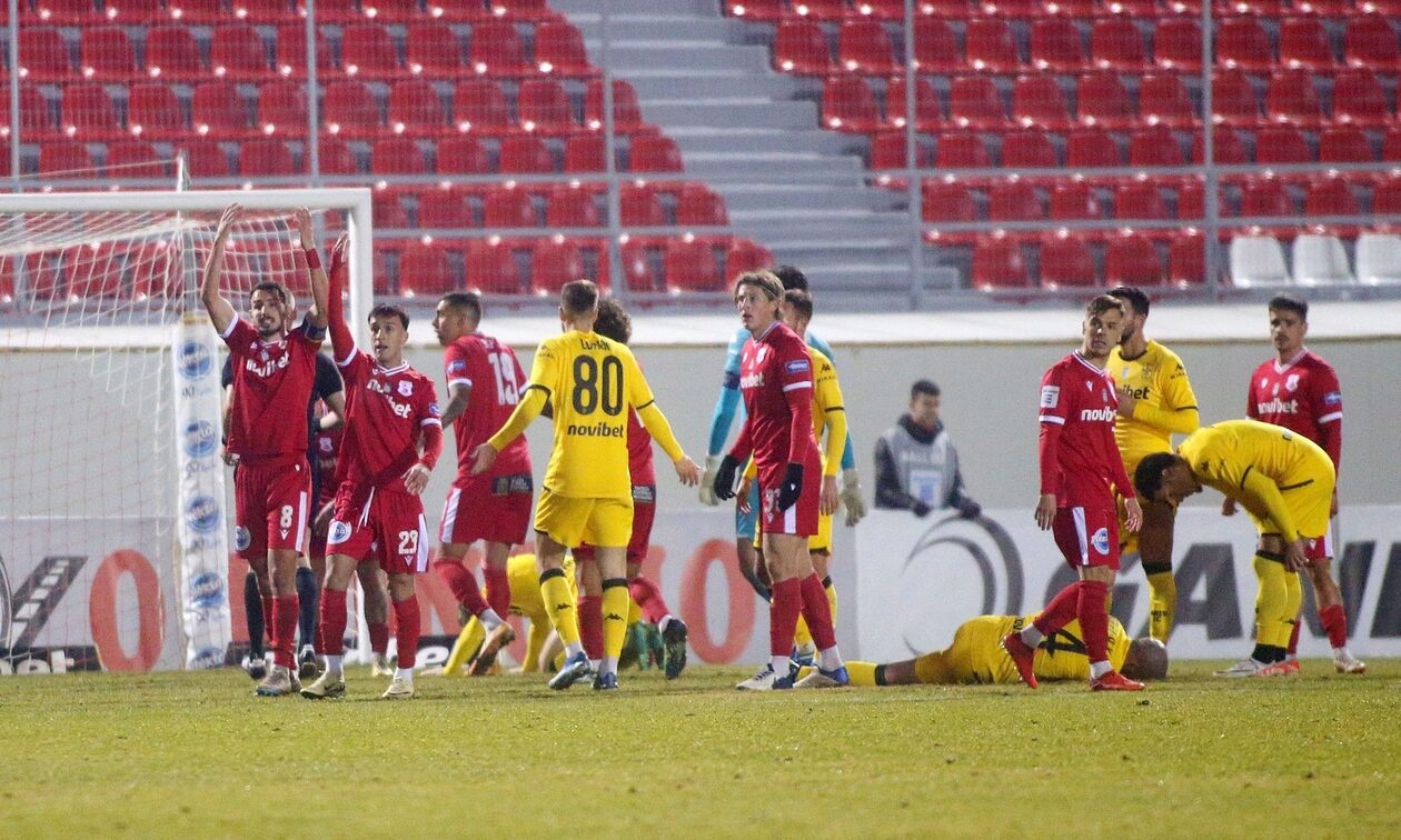 Super League, Πανσερραϊκός-Άρης 1-1: Η τελευταία λέξη άνηκε στον ...