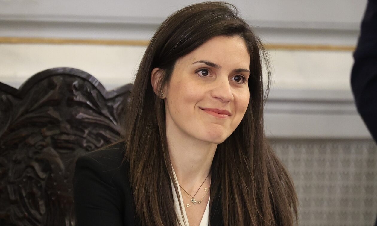 Ιωάννα Λυτρίβη για τα μη κρατικά πανεπιστήμια: «Οι πρώτες άδειες θα δοθούν από το 2025» - Newsbomb