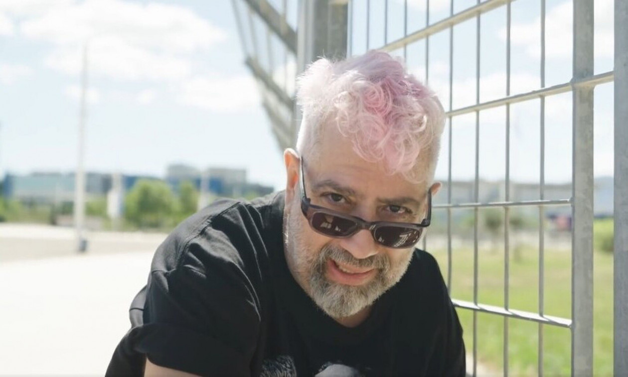 Rammstein - Επικό βίντεο με τον «Χλαπάτσα»: «Θα σας δείξω εγώ, θα δείτε ...