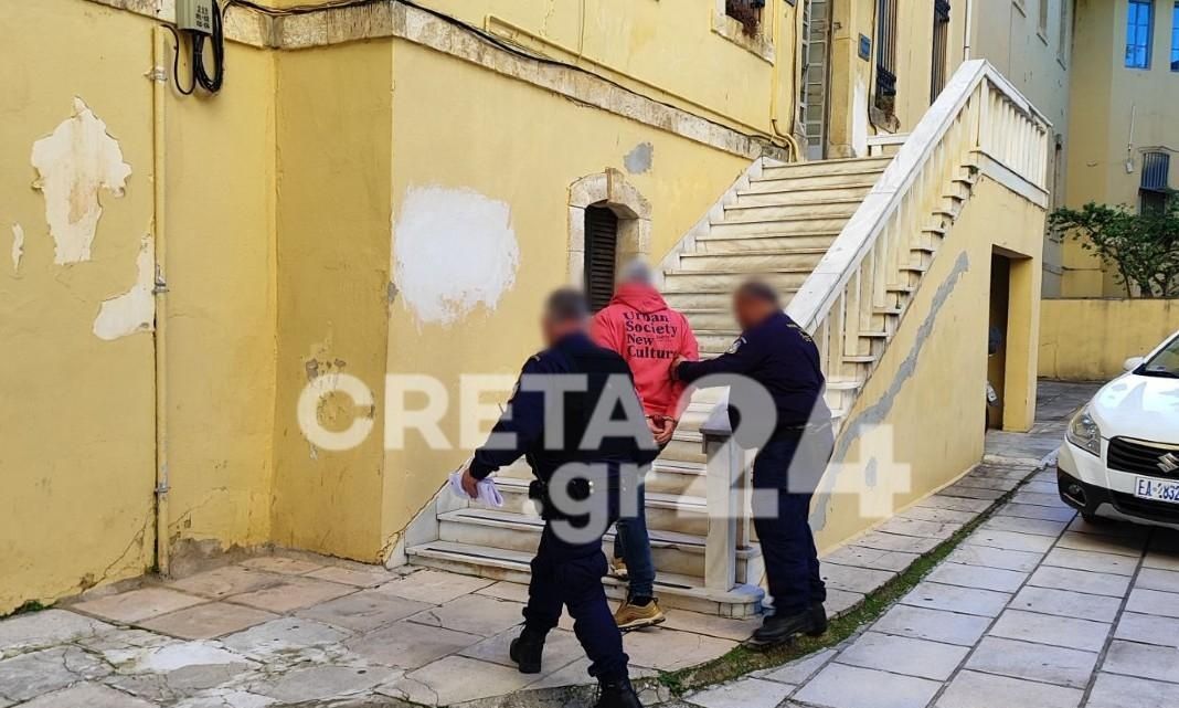 Χανιά: Στον Εισαγγελέα ο 45χρονος για το θανατηφόρο τροχαίο - Υπό κράτηση και τρεις αστυνομικοί ...