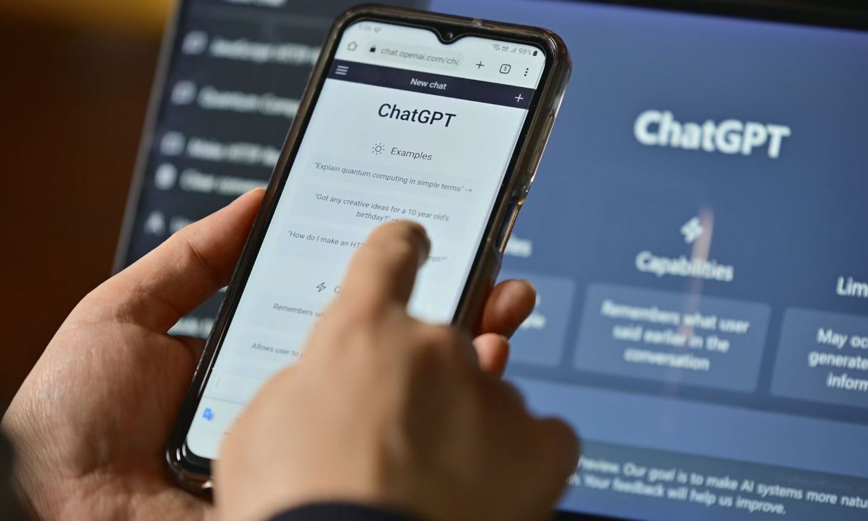 Το ChatGPT γίνεται «ακατάλληλο για ανηλίκους» - Η OpenAI θα επιτρέπει ερωτικό περιεχόμενο - Newsbomb