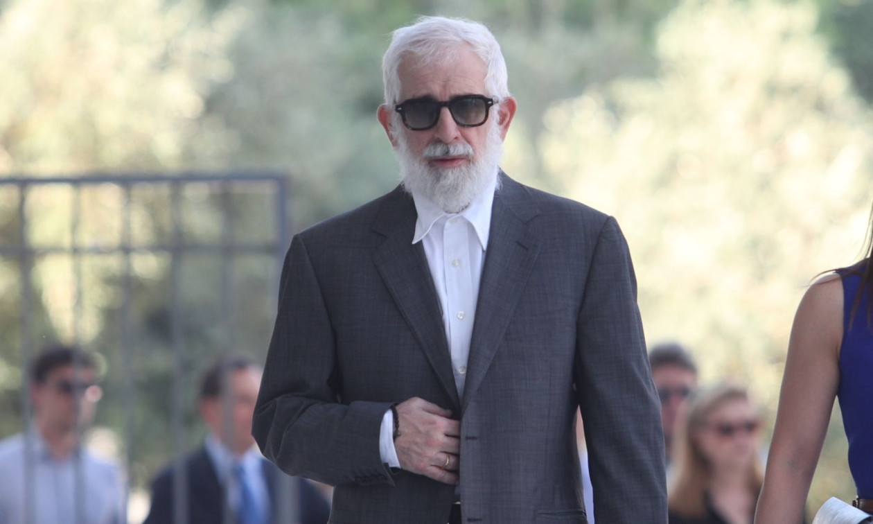 Πέτρος Φιλιππίδης: «Έχω μεγαλώσει στα μπου@@@λα, ξέρω να σέβομαι τις ...